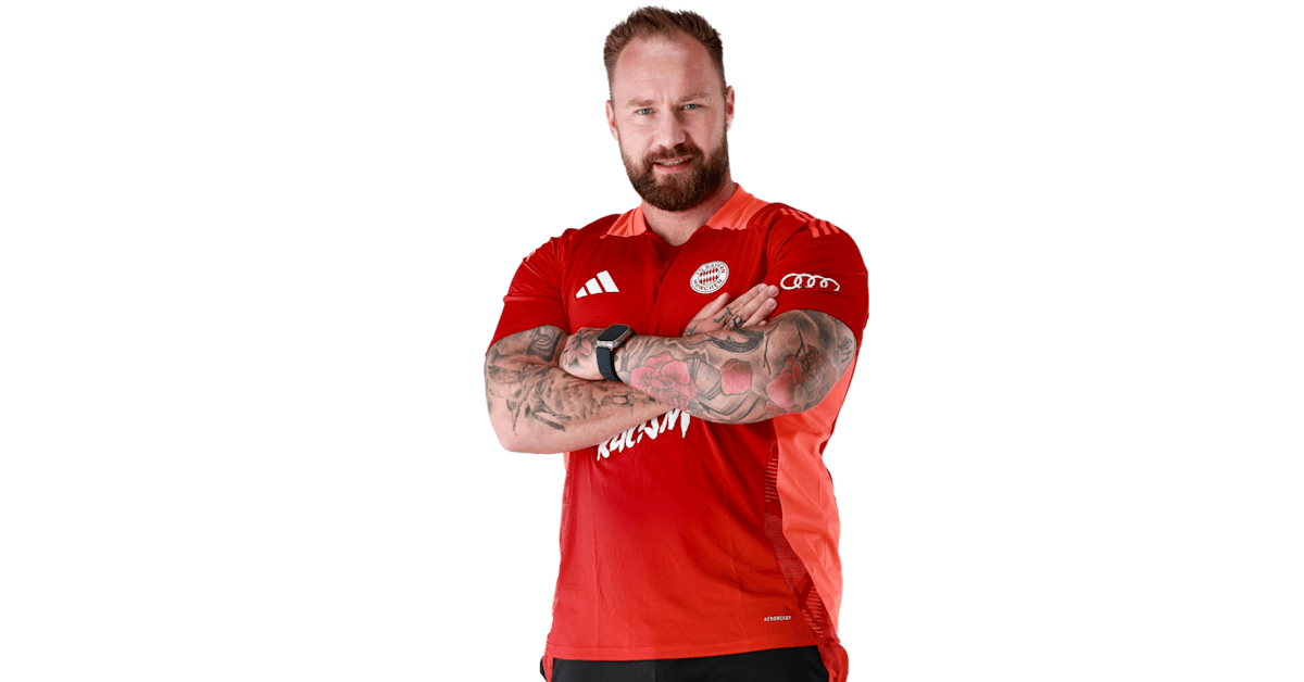 Ralf Luckhardt - FC Bayern World Squad fisioterapeuta